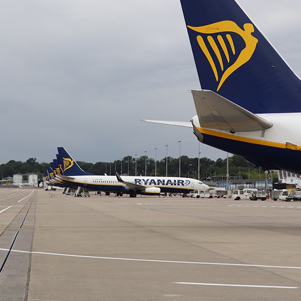 Jet off to Italy from Brussels-Charleroi: Ryanair launches three new ...